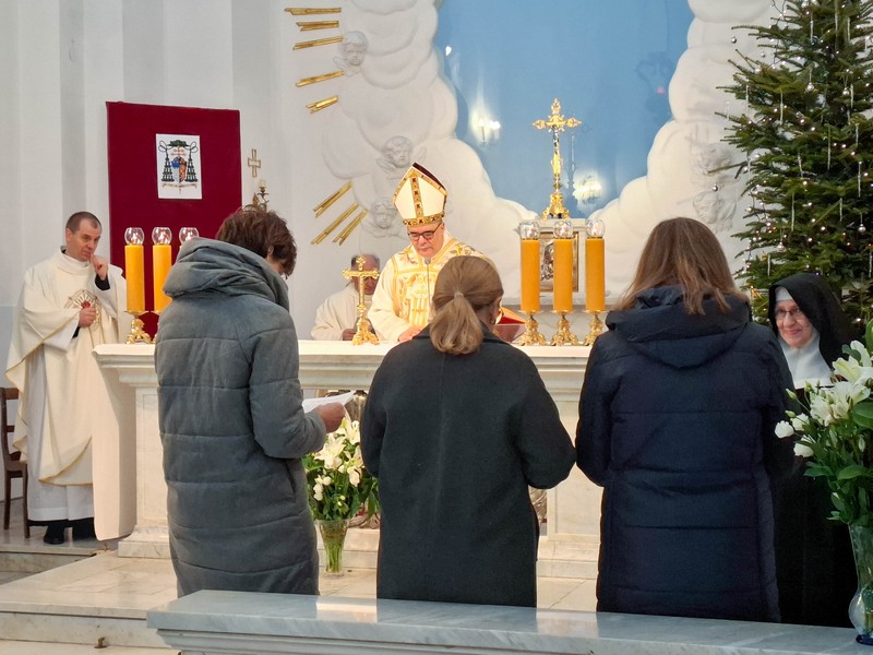 Holy Mass presided over by the Apostolic Nuncio – Benedictine Oblation ...